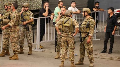 الجيش اللبناني مقتل 3 جنود في غارة إسرائيلية جنوبي لبنان إرم نيوز