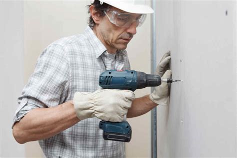 Essential Drywall Tools List What You Need For The Best Results DIY Painting Tips