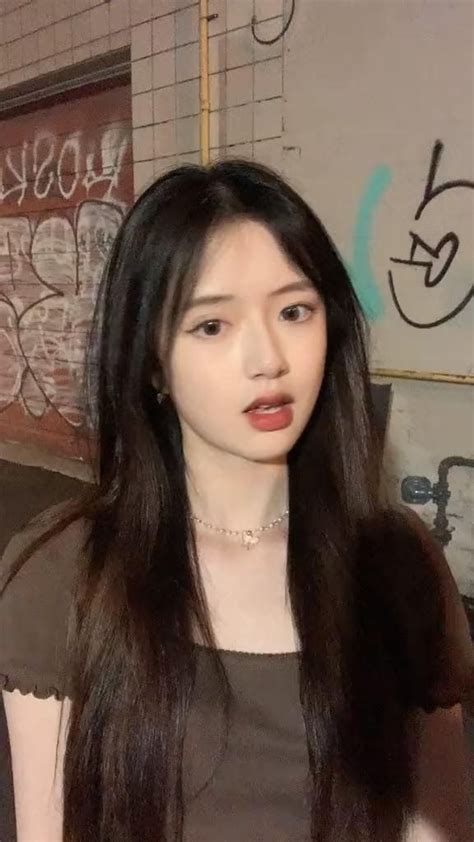 ปักพินในบอร์ด Fashion Outfits Girls‍♂️‍♂️