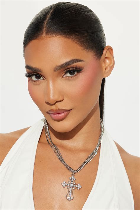 Surrounded With Goodness Necklace Silver Fashion Nova Jewelry