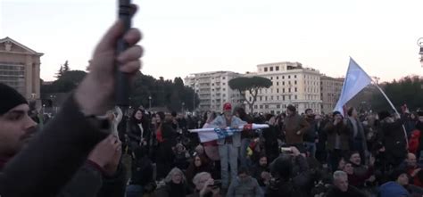 Cinquemila No Vax In Piazza San Giovanni A Roma Siamo In Un Regime