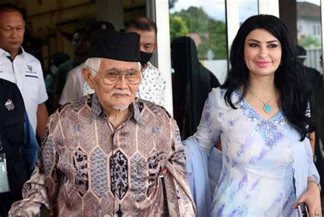 Hentikan Sangkaan Buruk Terhadap Saya Isteri Taib Mahmud