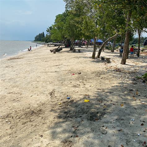 Best View At Teluk Kerang Beach Pontian Johor