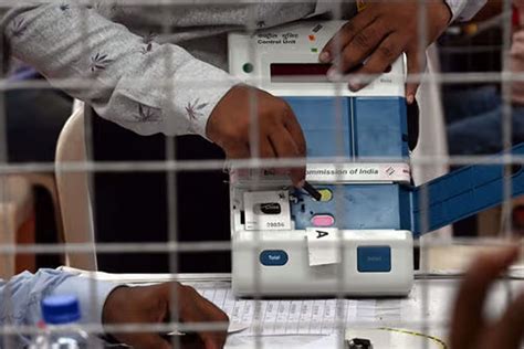 Nearly Dozen Candidates Including Bjp Reached Ec Seeking Evm Vvpat