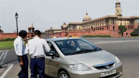 Vehicle Scrapping Policy 2021 पुरानी गाड़ी चलाना हुआ महंगा चुकानी