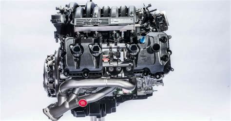 Inside The Ford 50l Coyote Engine Lesser Known Facts And Power Specs