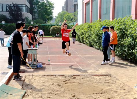 青春激扬，拼搏赛场——我校举行第十二届运动会