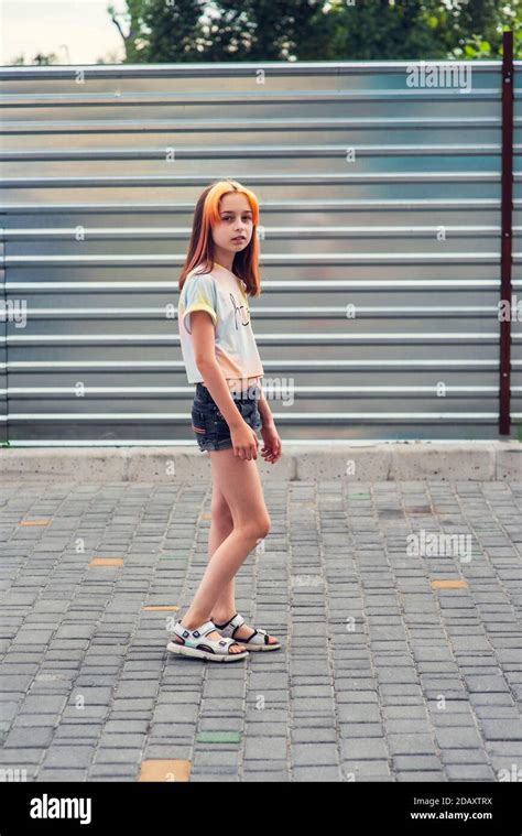 Fille Soumise Banque De Photographies Et Dimages à Haute Résolution