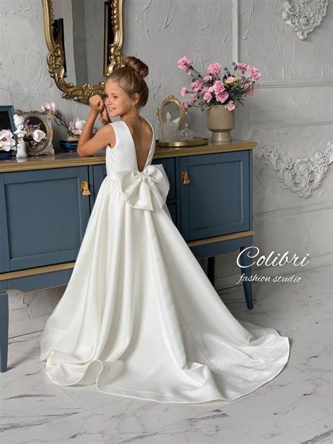 White Flower Girl Dresses With Train