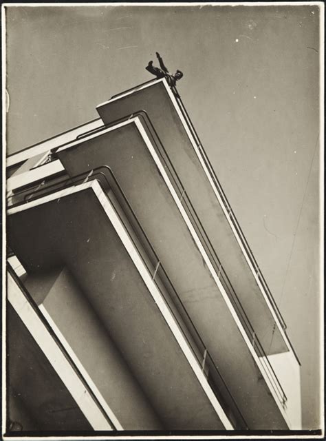 Drop In Bauhaus Badges Mudam