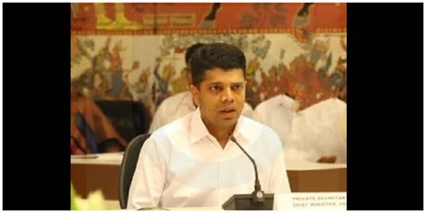 Odisha Bjd Leader Vk Pandian Naveen Patnaiks Close Aide Quits Active