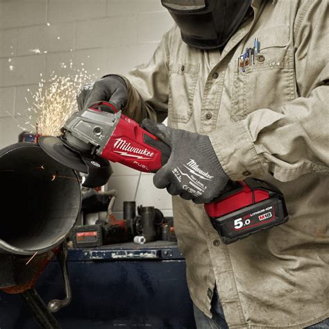 M18 FUEL 鋰電無碳刷4 速停砂輪機 Milwaukee Tool Taiwan 美沃奇專業電動工具 台灣官方網站