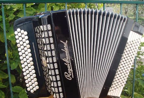 Acordeon Botoes 【 AnÚncio Março 】 Clasf
