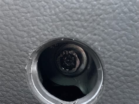 Stripped t30 torx with security but how will I be able to take it out? : r/MechanicAdvice