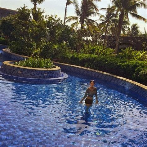 T Aras Hyomin And Jiyeon Enjoy A Nice Swim Daily K Pop News