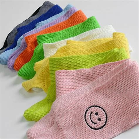 Badu Bg Есен Зима Детски шалове Топли бебета Момчета Момичета Шал Сладка усмивка Лице Мек плетен