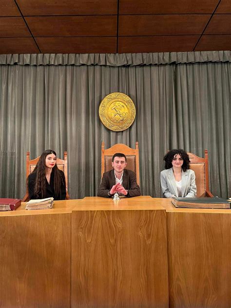 🟩 შეხვედრა გაიმართა საქართველოს უზენაეს სასამართლოში რომელსაც დაესწრნენ საქართველოს სტუდენტური