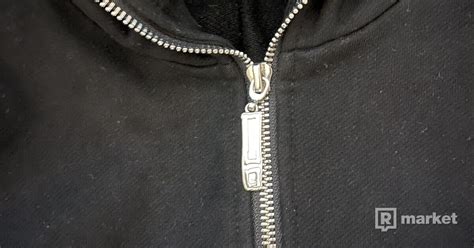 Section Fullzip Refresher Market