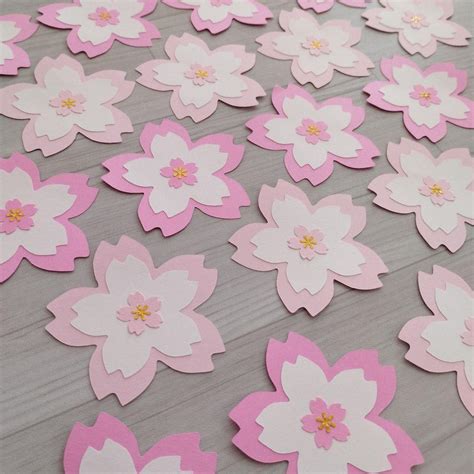 桜の花壁面飾り 入学式壁面飾り 春の壁面飾り メルカリ