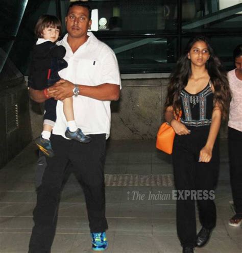 Shah Rukh Khan Feels Lonely After Suhana Abram Go Back Home Remembers
