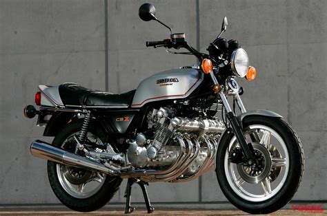 80s国産名車「ホンダcbx」再見【世界を震撼させた24バルブの6気筒リッターマシン】│webヤングマシン｜新車バイクニュース
