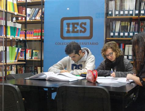 Colegio Universitario Ies