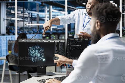 Server Hub Manager Supervising Engineer Using Ai Algorithms