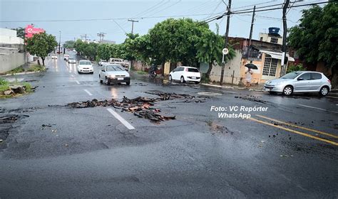 Chuva Causa Alagamentos Na Zona Sul E Transtornos Pela Cidade Visão