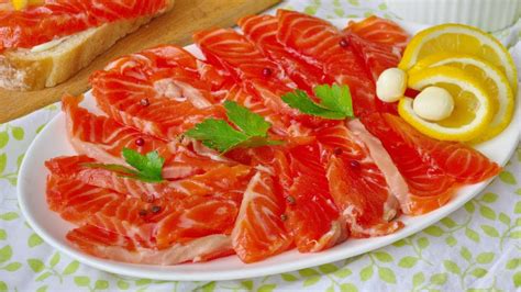 КАК СОЛИТЬ КРАСНУЮ РЫБУ Дома Малосольная Нежная как Масло Другого Рецепта Нет и не Будет