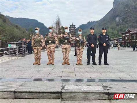 张家界巡特警：特警武警联勤亮剑，忠诚担当守护平安巡逻省公安厅群众