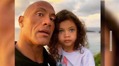 Dwayne ‘the Rock Johnson And Seine Familie Hatten Corona Rtlde