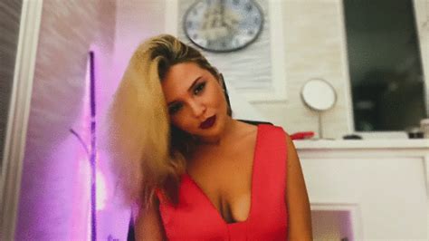 Marta Chuchena Red Lips Kissing And Asmr Sounds