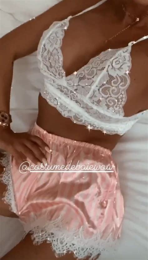 Bianca Dragusanu Super Sexy In Propriul Pat A Fost Fotografiata In