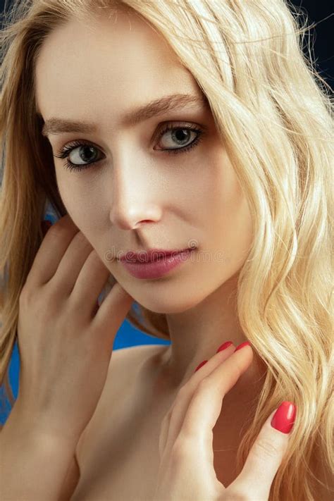 Bello Transessuale Biondo Immagine Stock Immagine Di Estetiche 120222631