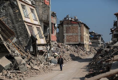 Víctimas Del Terremoto En Turquía Supera Ya Las 43500