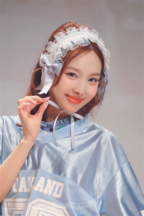 ナヨン（twice） チャールズニュースとユーモア