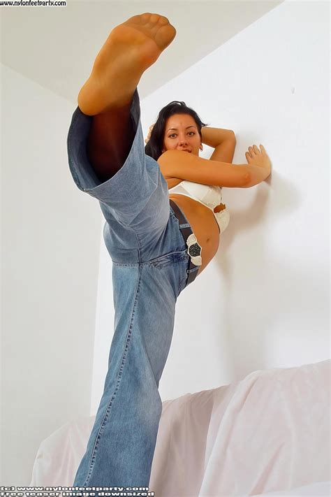 Wus Feet Links Nylon Feet Party