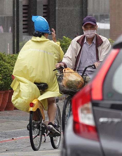 東北季風減弱 基隆北海岸、東半部仍有雨（1）圖 中央通訊社 Line Today