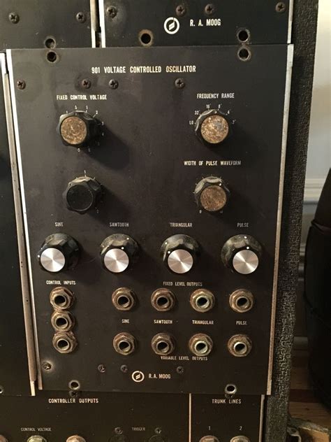 MATRIXSYNTH R A Moog Modular Model 10 Analog Synthesizer