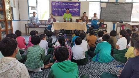 ၇၆ နှစ်မြောက် ပြည်ထောင်စုနေ့အထိမ်းအမှတ် လူငယ်ရေးရာအသိပညာပေးဟောပြောပွဲနှင့် နံရံကပ်စာစောင်ပြပွဲ