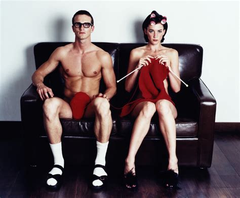 BOTTOMLESSERS MÍDIA NAKED ATTRACTION REALITY DE ENCONTROS APELA PARA A NUDEZ