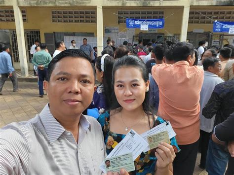 ឯកឧត្ដម ស្រី សុភ័ក្រ្ត អភិបាលរងខេត្ដ និងភរិយា