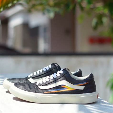 Jual Sepatu Custom Lukis Minimalis Smexpo Pertamina