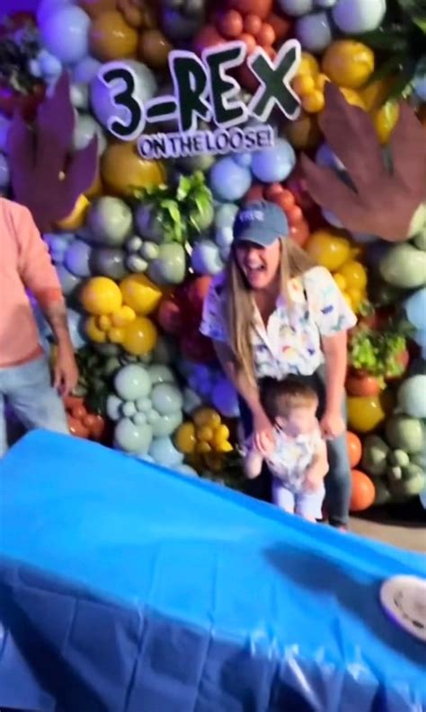 Jax Taylor Brittany Cartwright Drop Cake At Sons 3rd Birthday