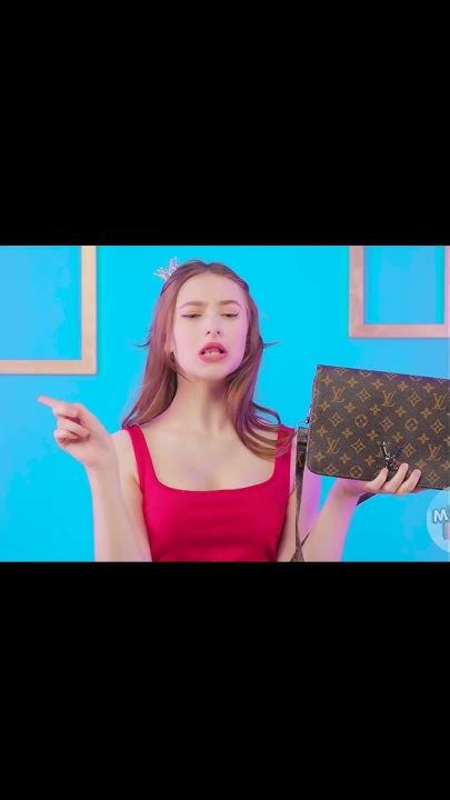 가방의 그림을 보여 주는 것 Youtube