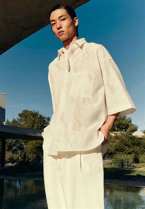 Qiang Cheng Models 1 Europes Leading Model Agency