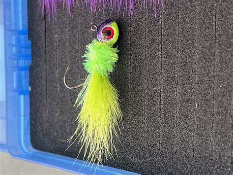 Tying A Purple And Chartreuse Crappie Jig Step By Step Tutorial