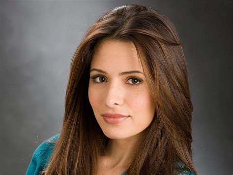 Discover More Like Sarahshahi Sarah Shahi And Related Content Scrolller