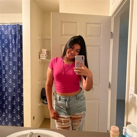 Karlaa Karlaaaa001 On Threads