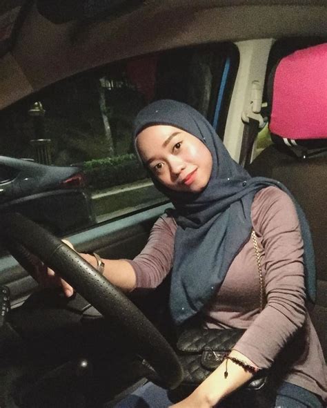 Awek Melayu Main Dalam Kereta Audrea Lemus